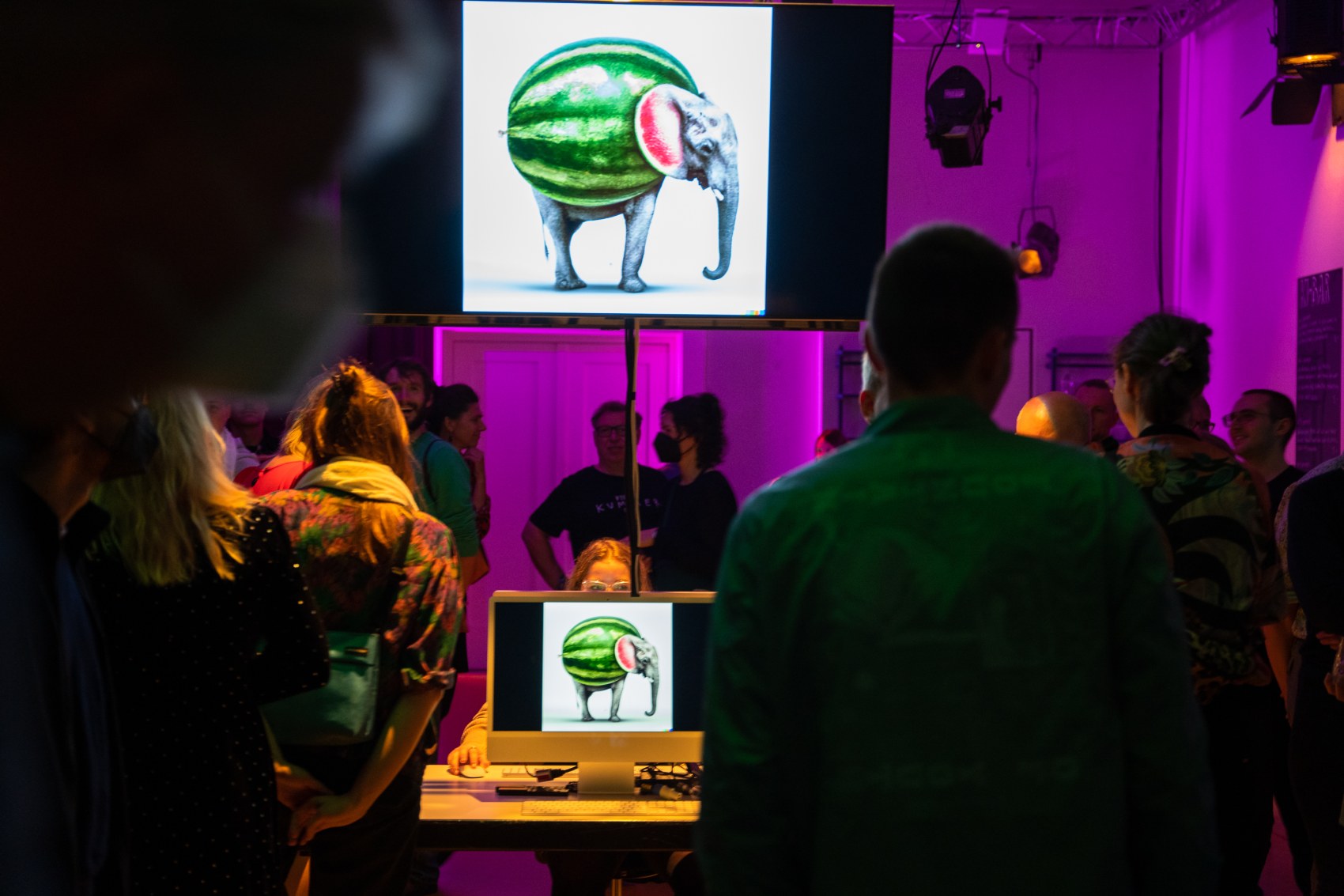 Prompt Battle - Sebastian Schmieg + Florian A. Schmidt + Bernadette ...